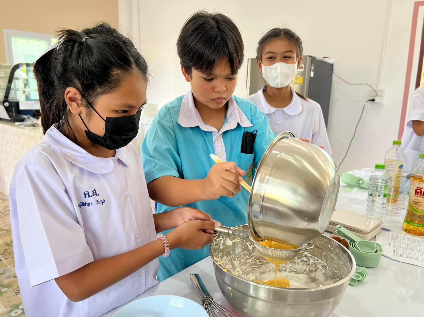 จาก “โครงการเลี้ยงไก่ไข่” สู่ BKS BAKERY ‘ซีพีเอฟ’พัฒนาทักษะอาชีพน้องๆ ‘โรงเรียนบ้านโคกสูง ...